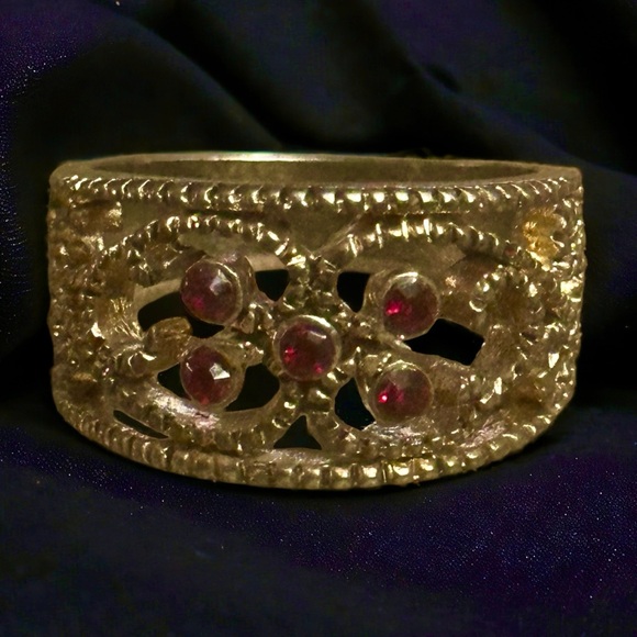 Vintage | Jewelry | Vintage Filigree Red Rhinestone Ring | Poshmark